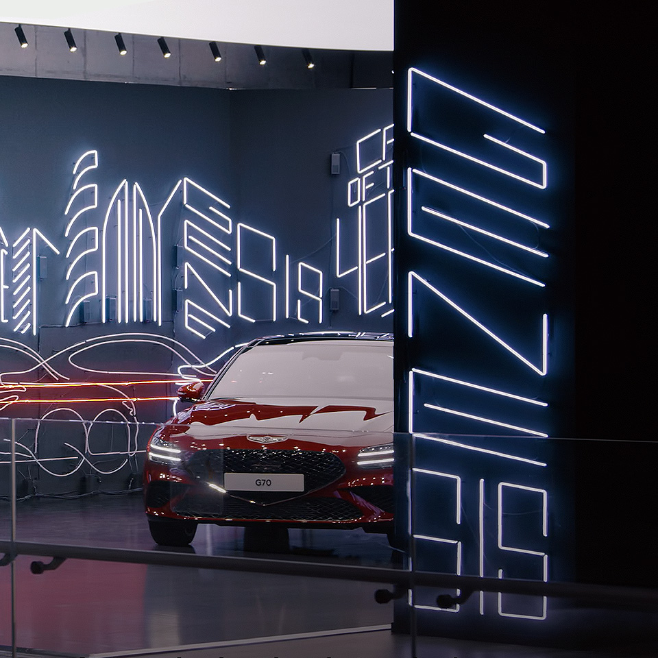 THE NEW GENESIS G70 x Neon Art Special Exhibition