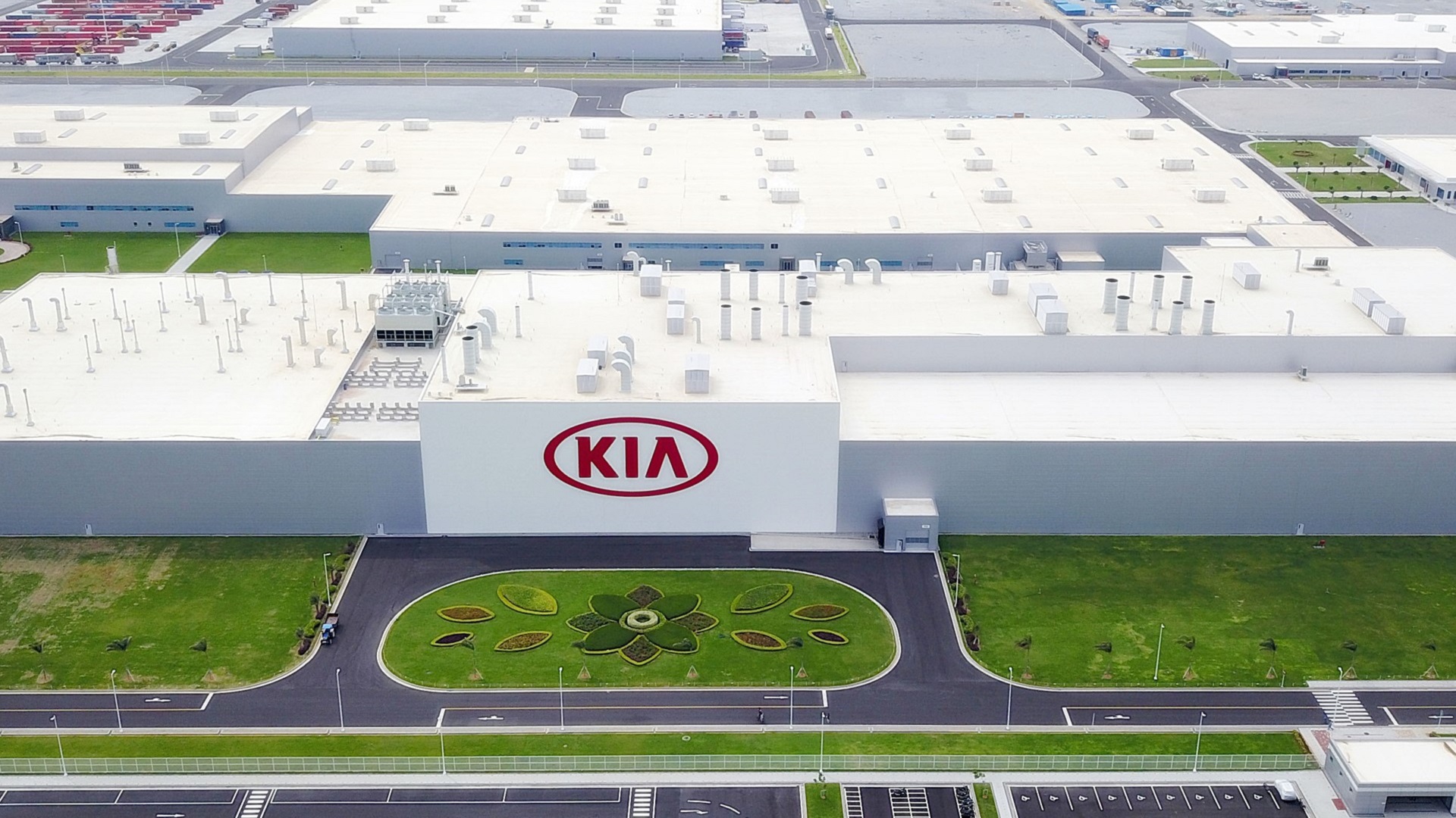 Kia Motors officially opens new India production facility