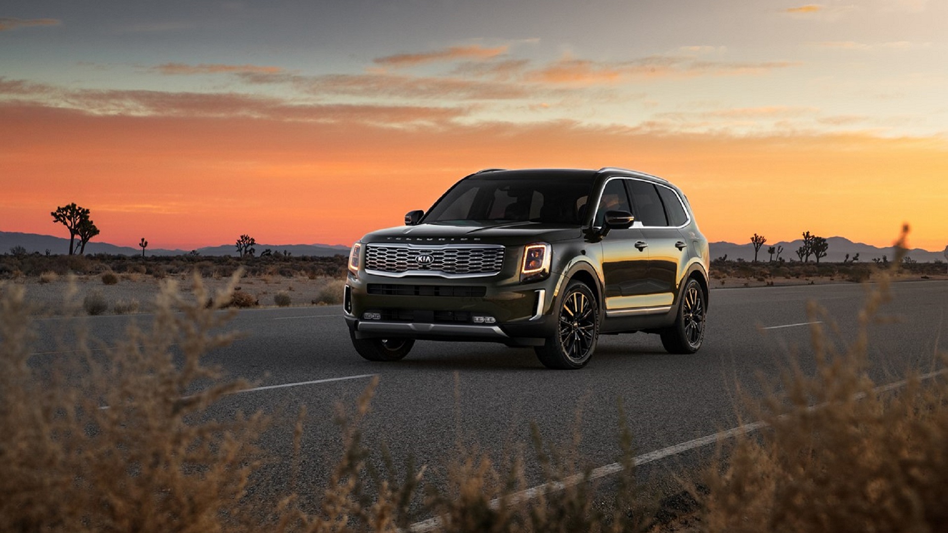 2020-kia-telluride-earns-two-top-honors-in-kelley-blue-book-s-best-buy