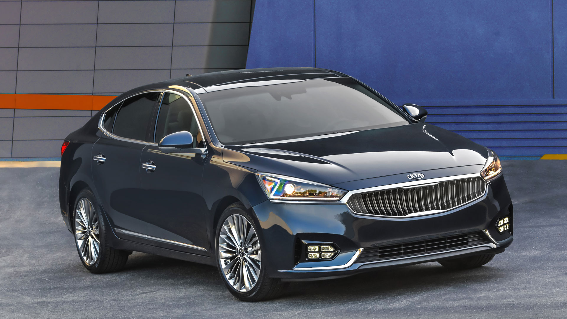 All-new Kia Cadenza Wins Large Sedan of the Year Award