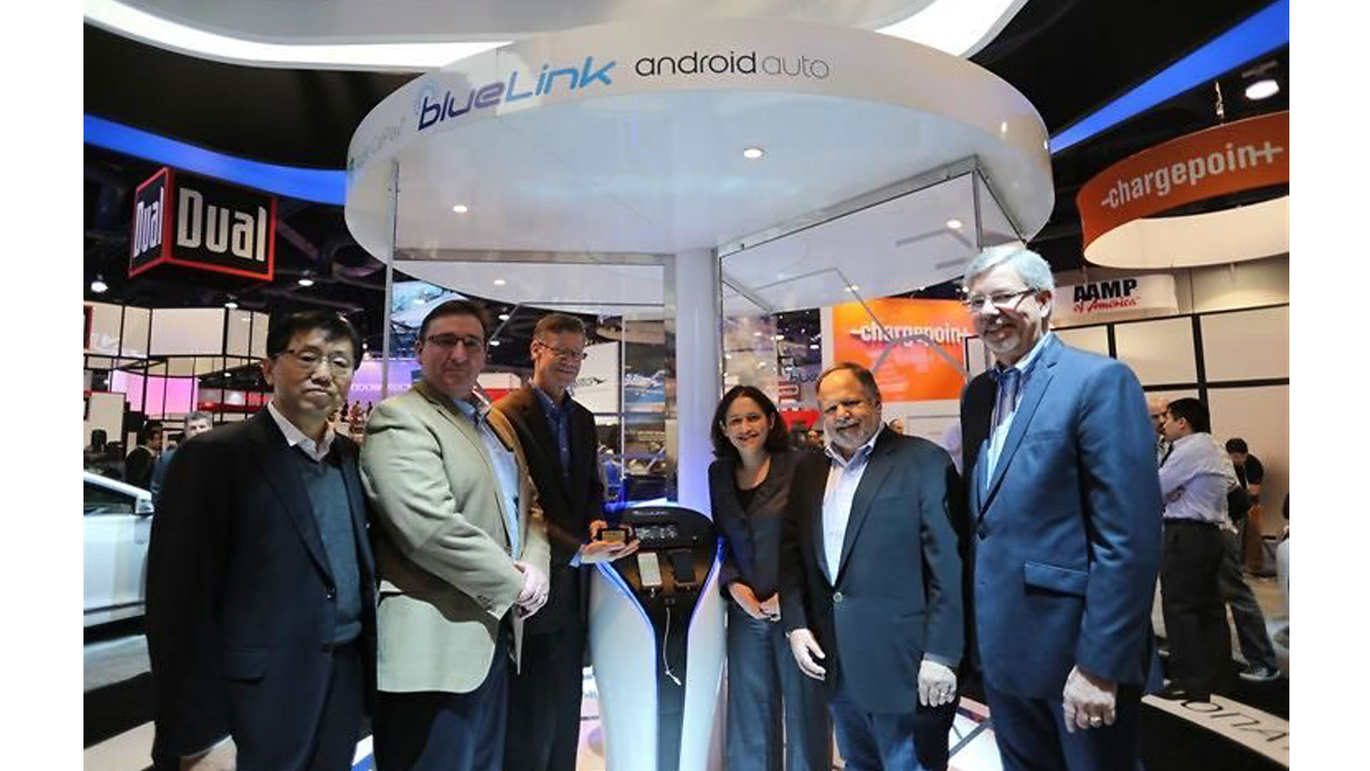 Hyundai's Display Audio System Wins 2015 Comsumer Electronics Show ...
