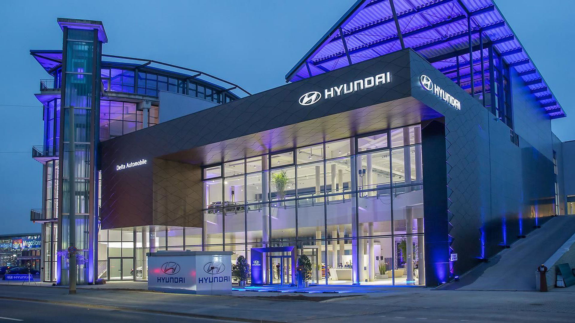 Hyundai Motor opens Europe’s biggest dealership showcasing new identity