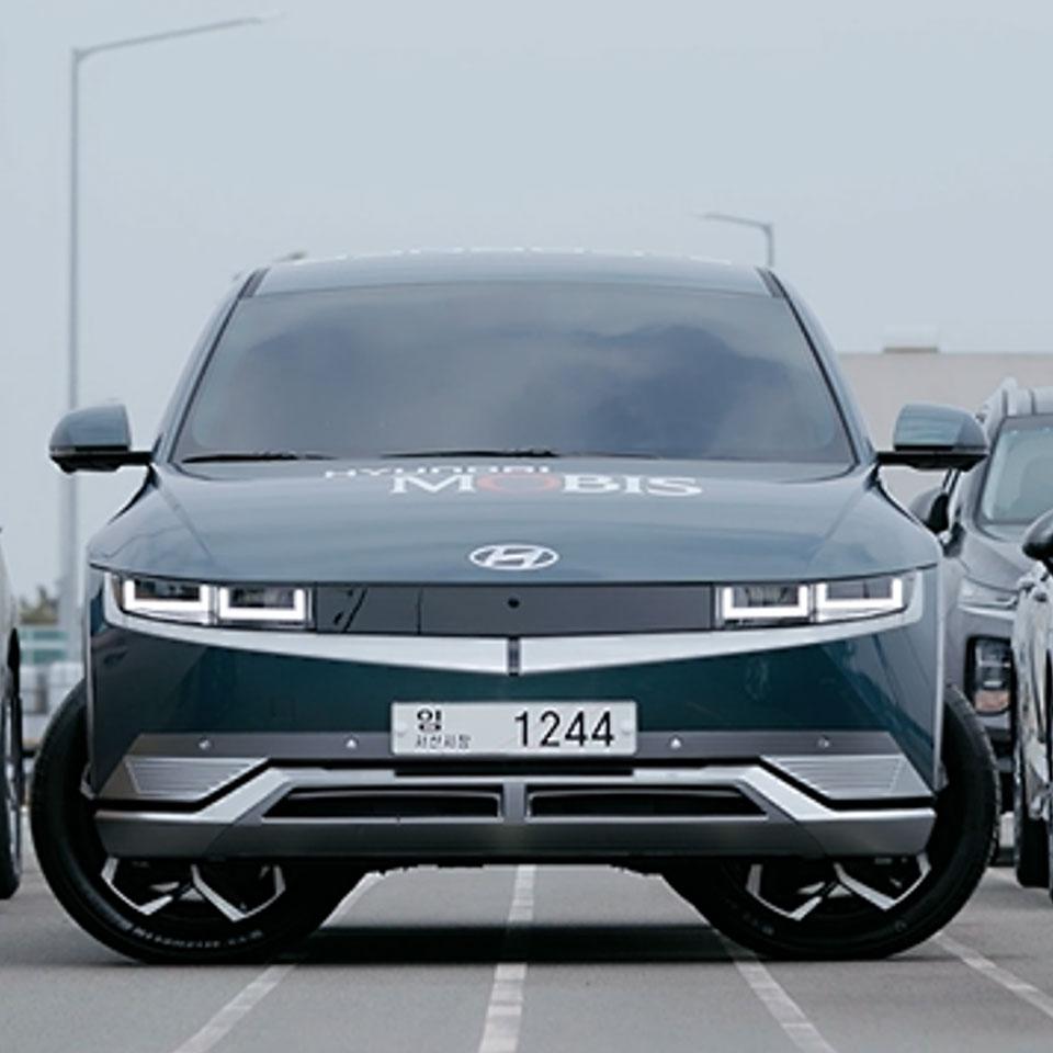 Future of Mobility with the 'e–Corner System' | Hyundai Mobis